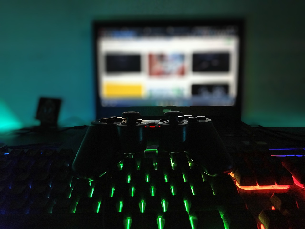 Controllers VS Keyboard: What’s Better For PC Gaming?